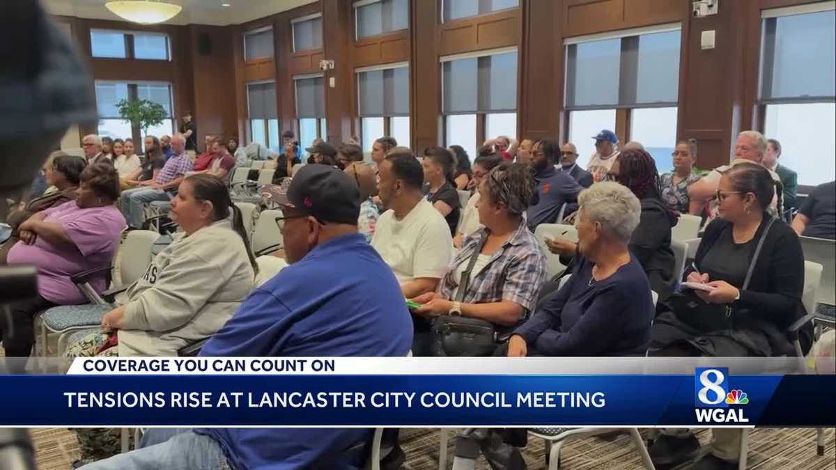 Residents support, oppose city councilor amidst calls to resign