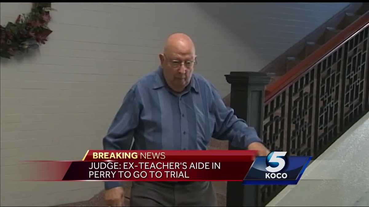 Former Perry teacher’s aide accused of touching students to stand trial