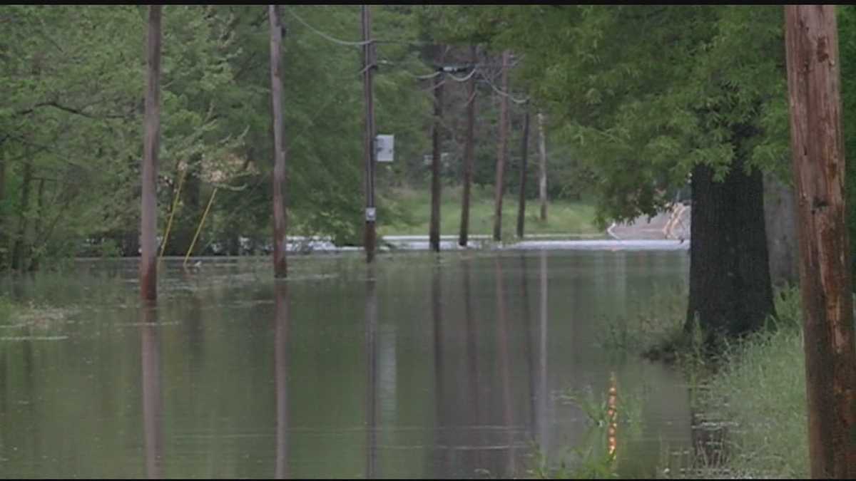 Canton residents deal with flooding
