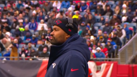 Players react to Robert Kraft's decision to fire Jerod Mayo