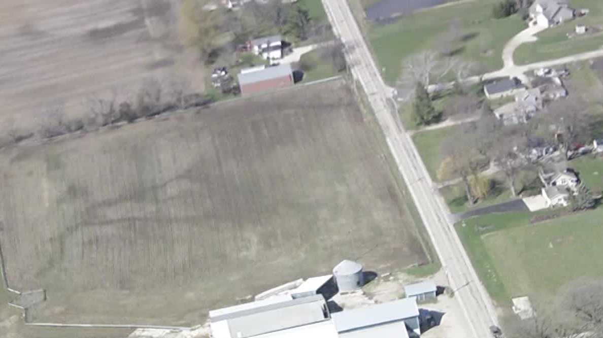 Driver, cow die after car hits cow in Kenosha County