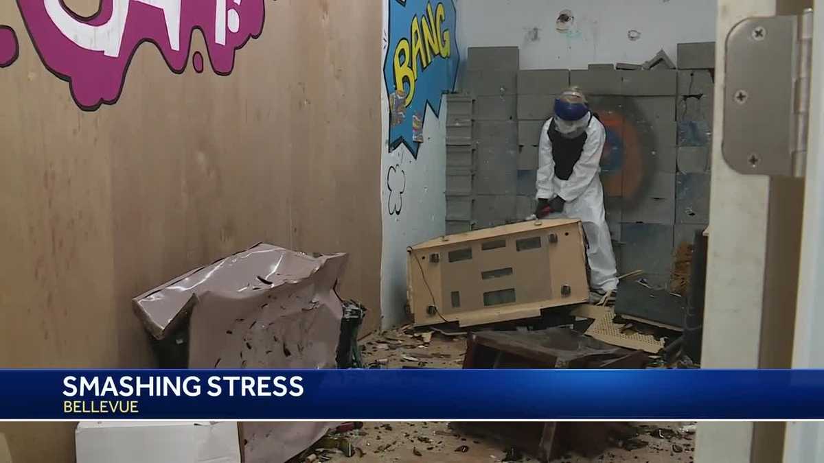 Smashing stress at Nebraska's first-ever Smash Room
