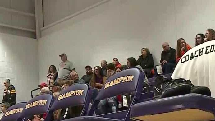 Hampton Hawks honor late coach during senior night