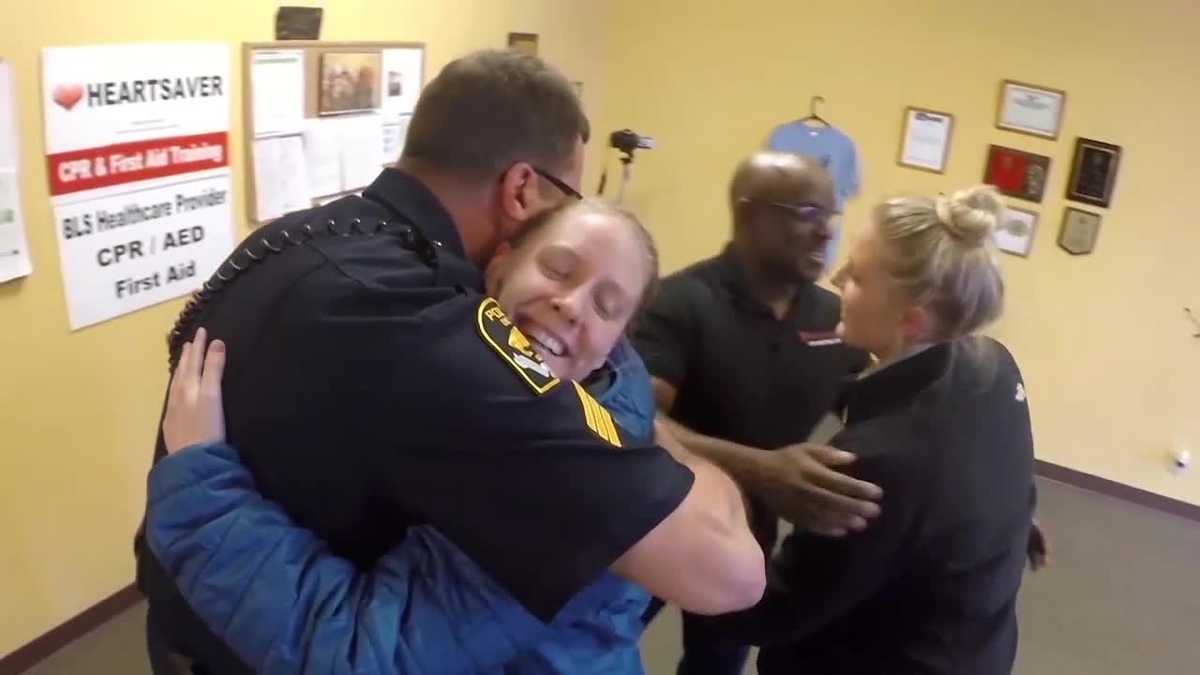 Woracek twins reunited with Omaha police officers who rescued them 20 ...