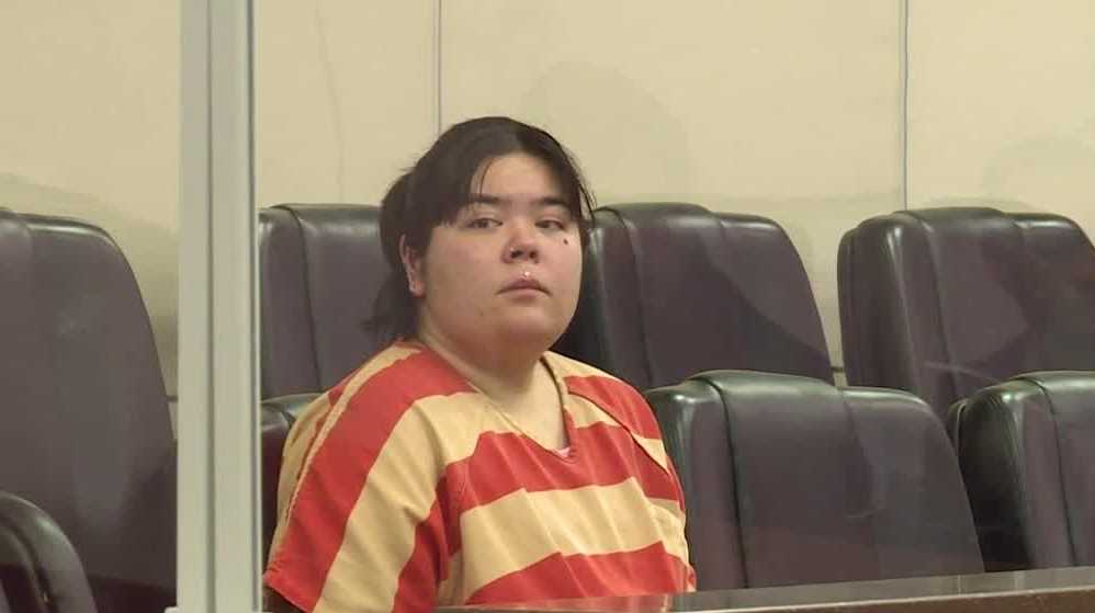 Calif. teacher sentenced to year in jail for unlawful sex with student
