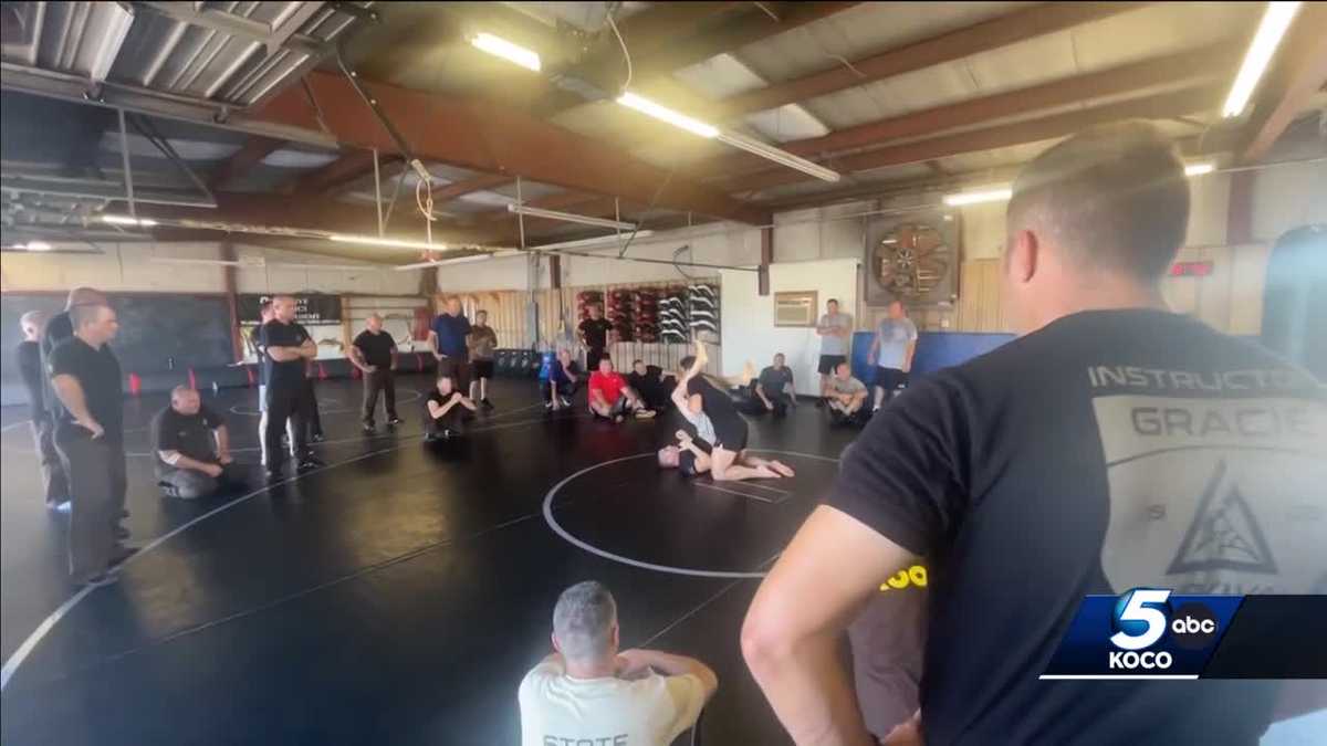 OHP troopers tackle jiujitsu to learn new de-escalation tactics