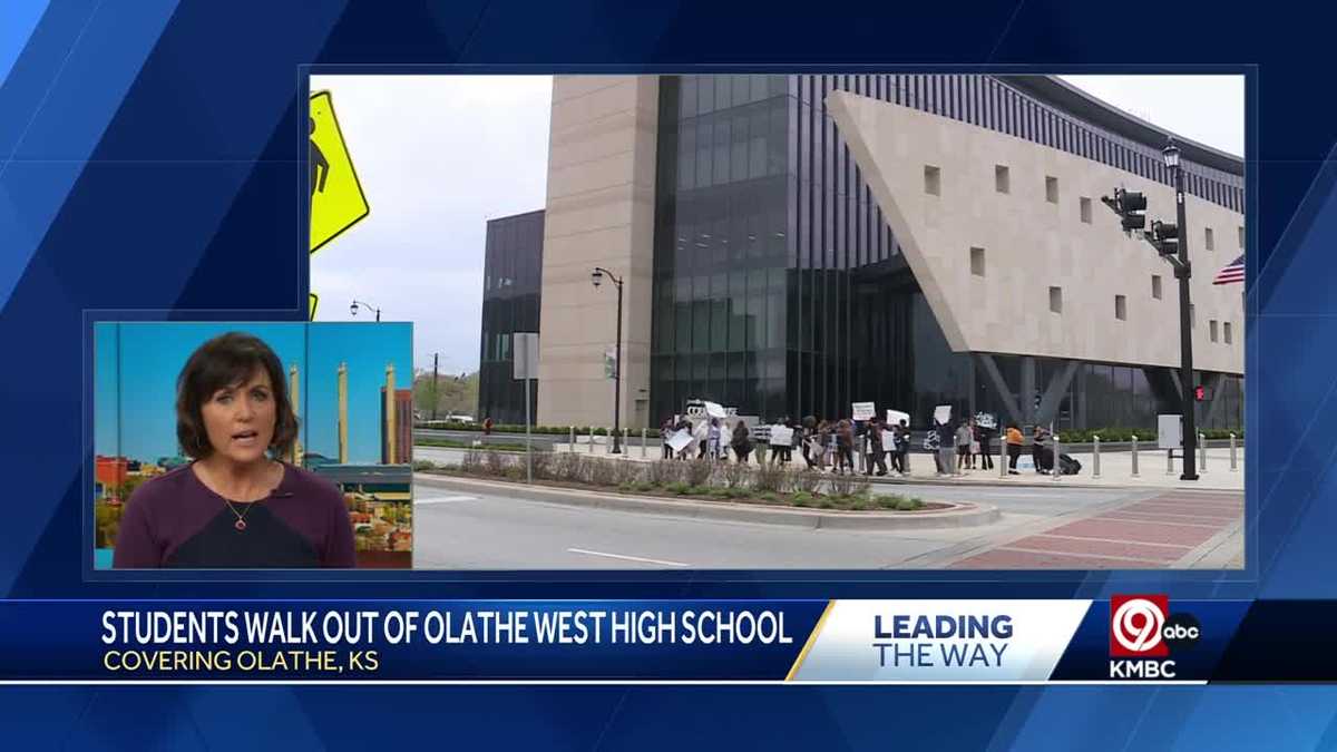 Olathe West students walk out, march to JoCo Courthouse