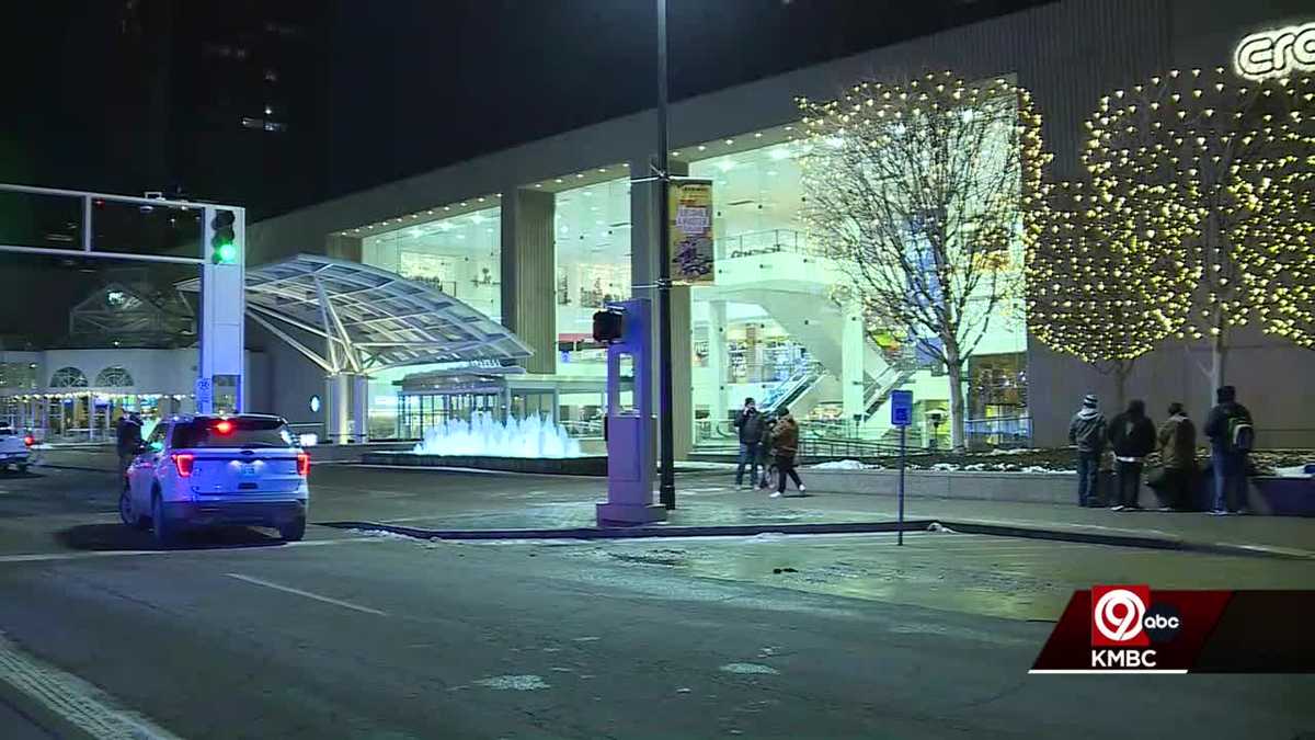 Police: 6 shot after argument at Crown Center in Kansas City