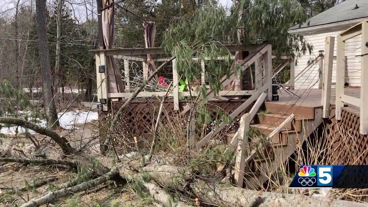 Powerful windstorm leaves Moriah residents in the dark
