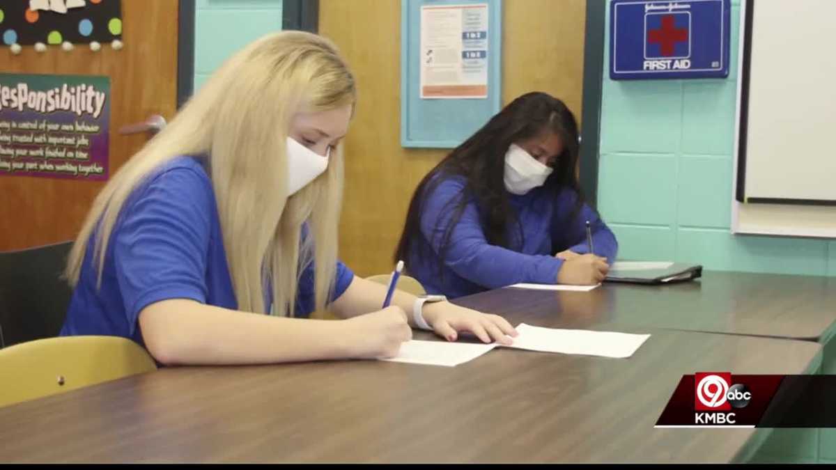 KDHE recommends masking in schools regardless of vaccination status