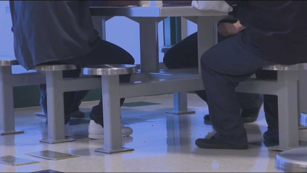 County jail distributes opioid blocker to help inmates battle addiction