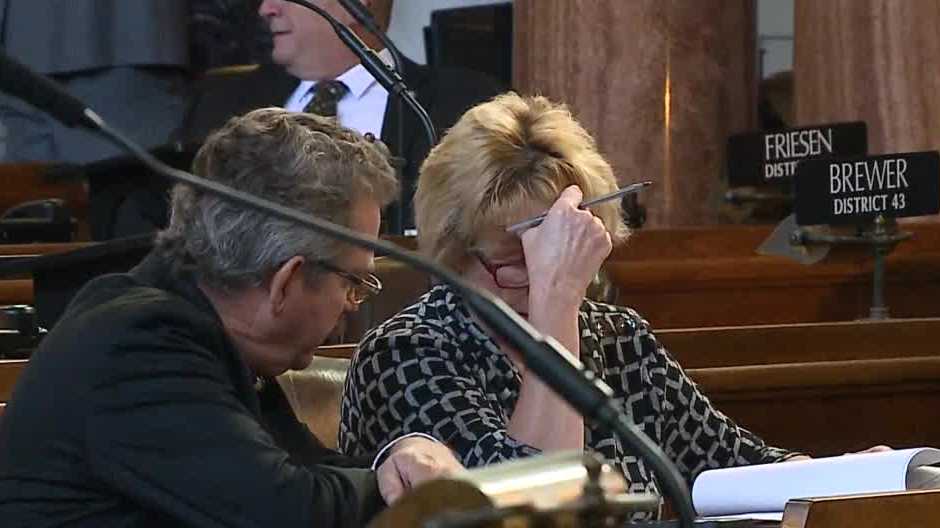 'Critical' negotiations continue on drawing election maps