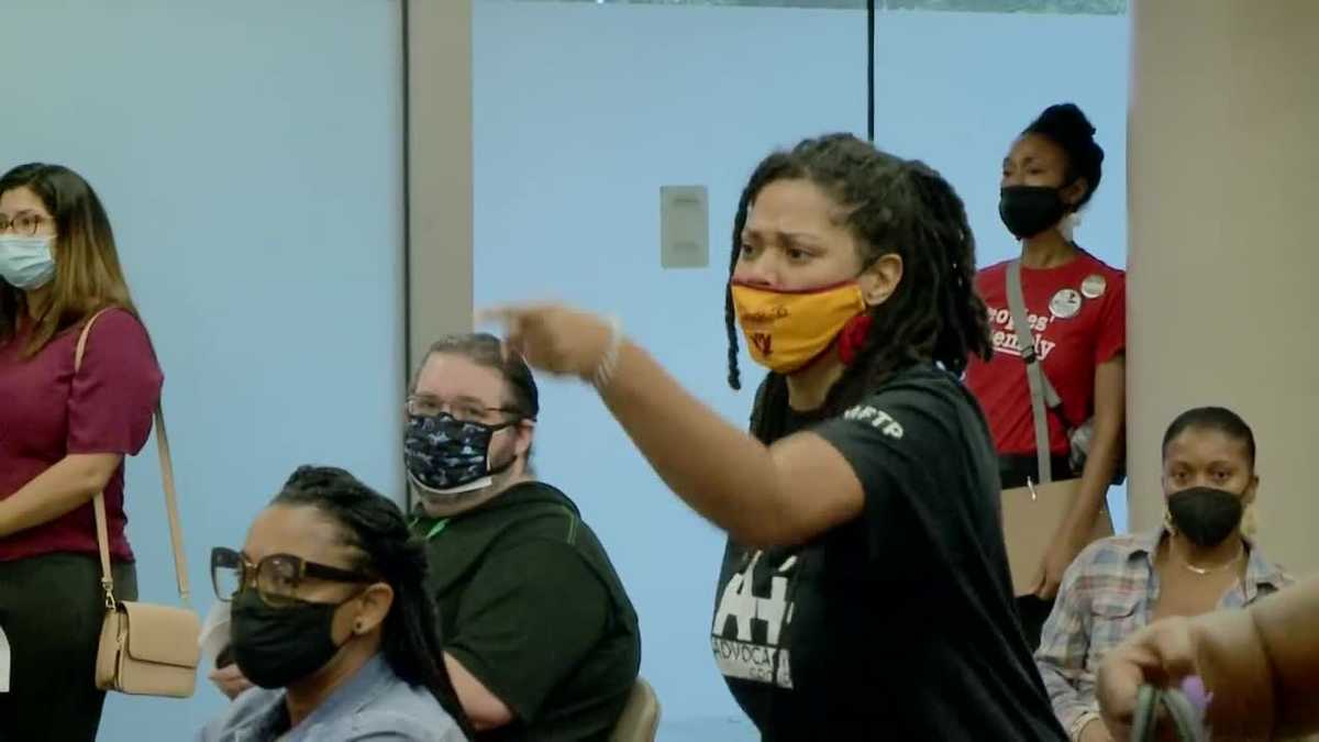 'We need a virtual option now': Tensions flare among parents at OPSB ...