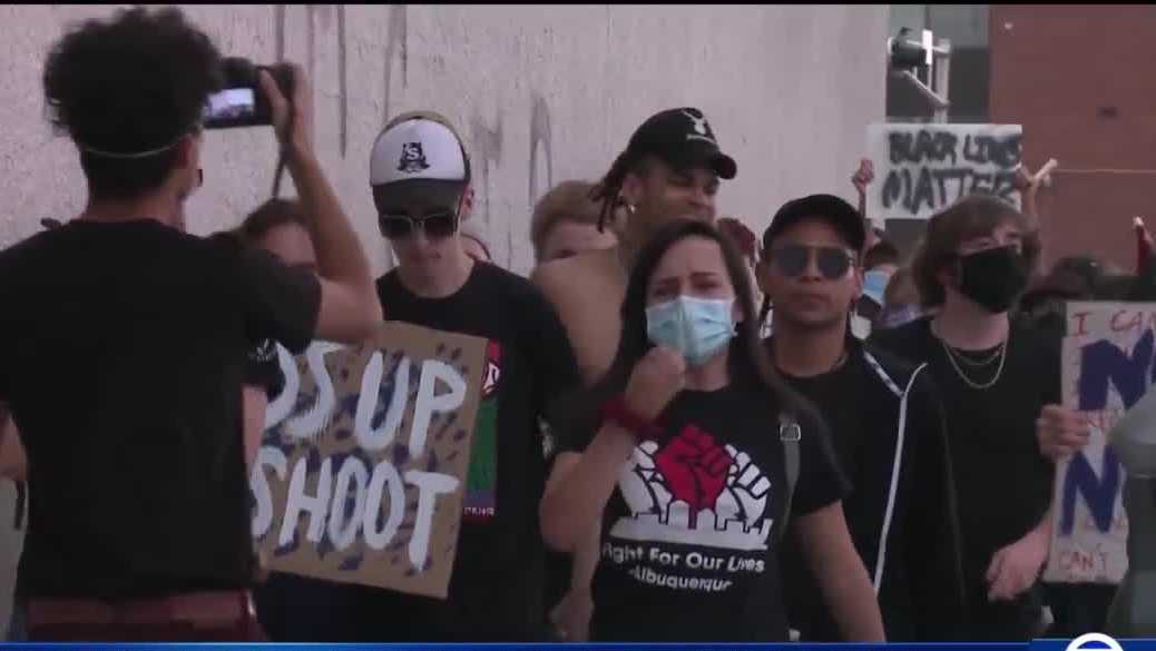 Protesters push for peaceful demonstrations in Albuquerque