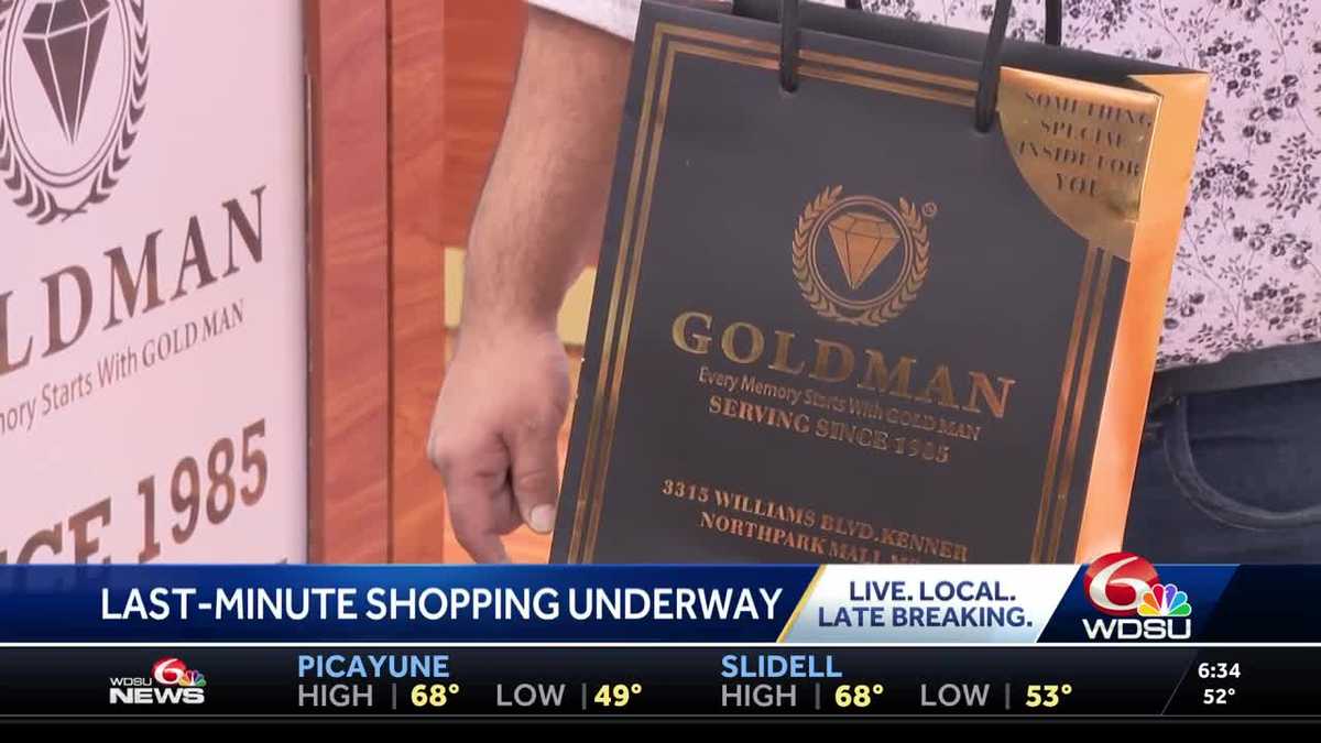 Thousands to pack stores on Christmas Eve