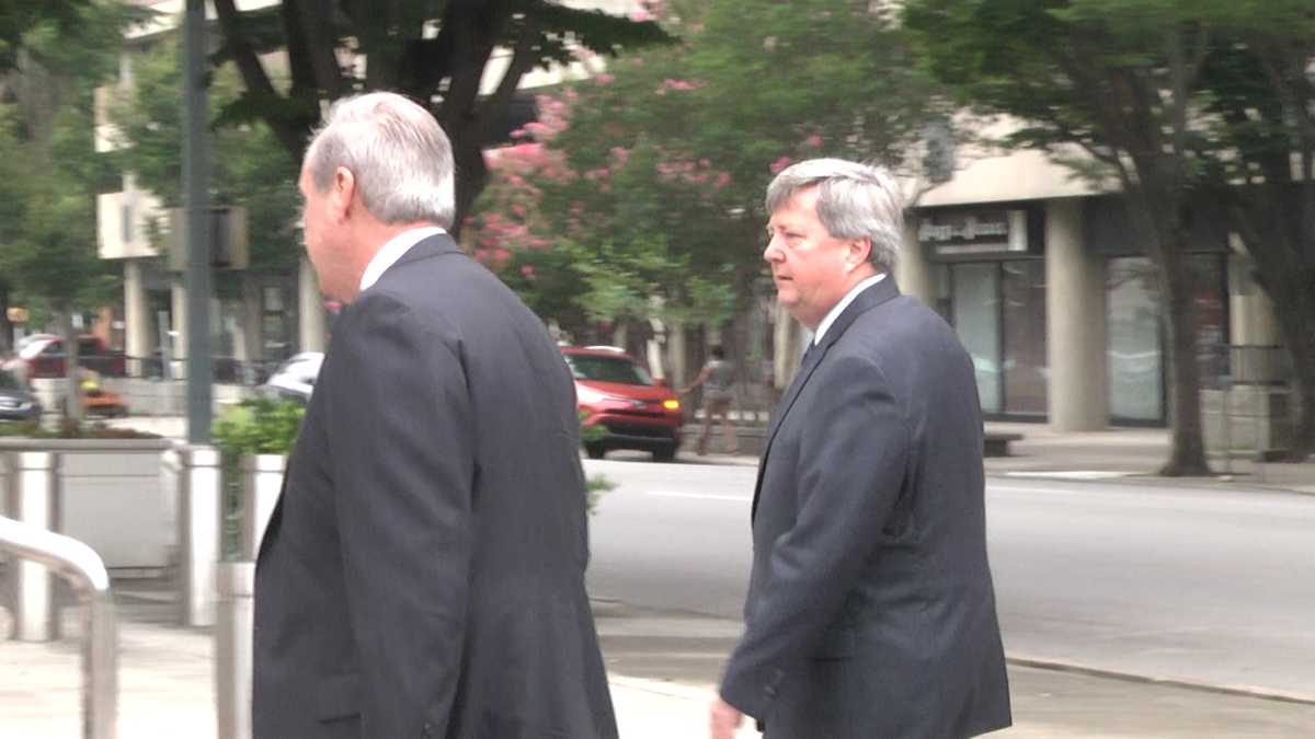 Balch lawyer Steve McKinney dismissed from bribery trial