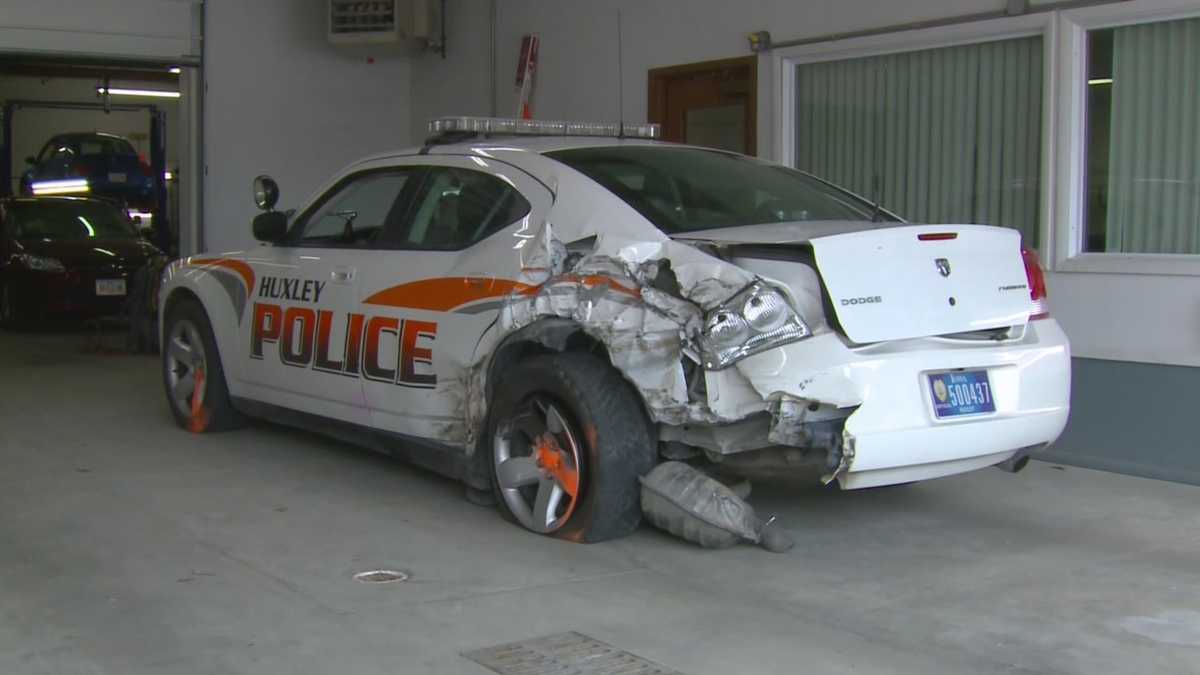 Video shows moment squad car was hit from behind