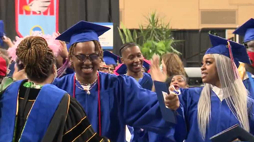 Milwaukee Public Schools kicks off graduation week