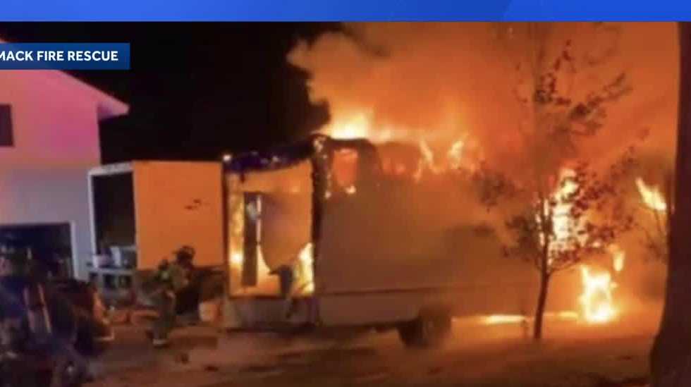 Officials investigating box truck fire in Merrimack driveway