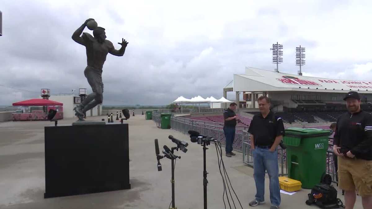WATCH: UofL's Johnny Unitas statue finds new home