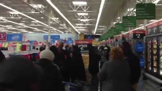 New Walmart opens to big crowds