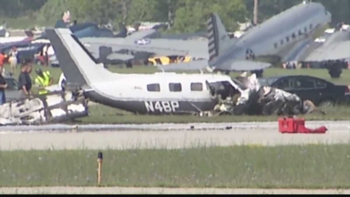 Six hurt after plane crash at EAA
