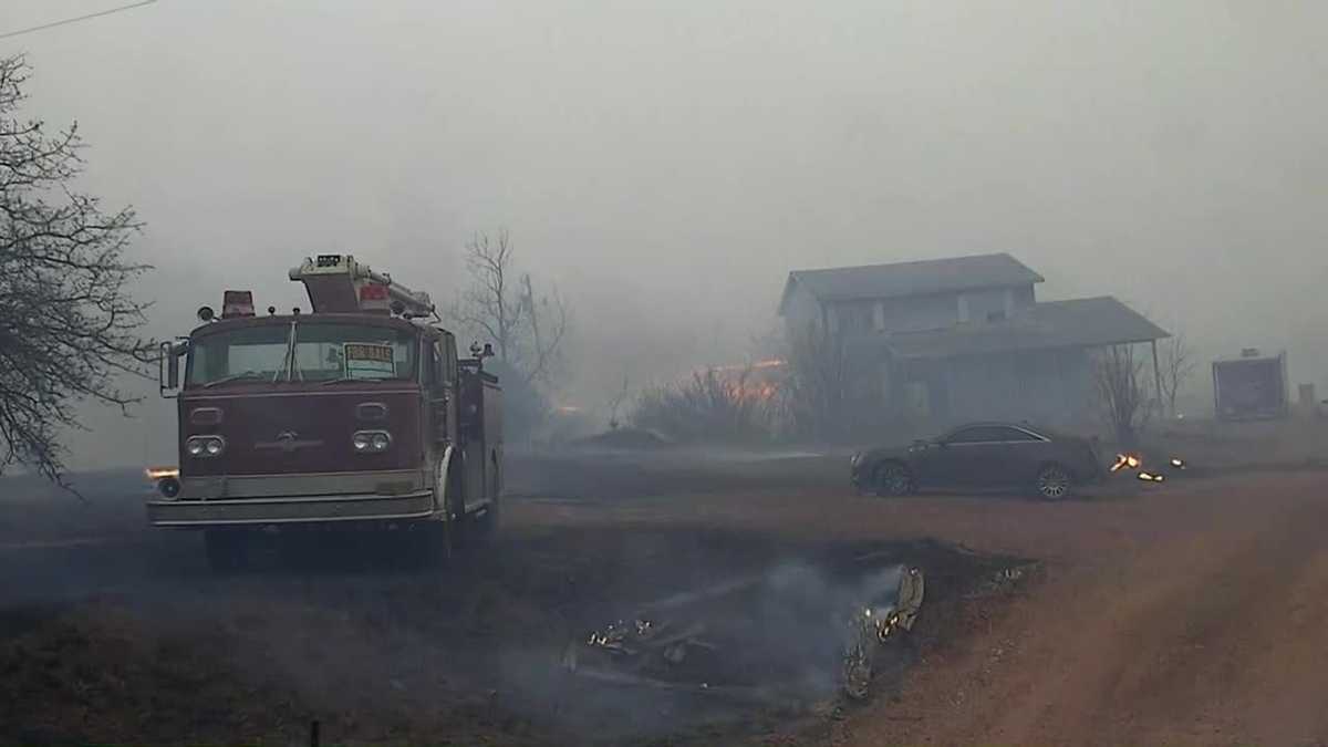 Oklahoma Fires: Part of Logan County home catches fire