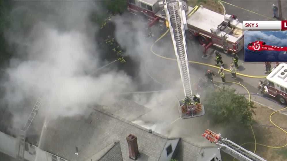 Crews battle heat, smoky fire in Wakefield