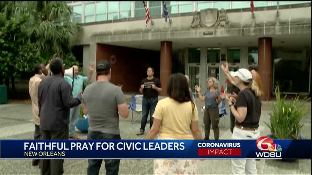 Faith leaders pray for Mayor, and other city officials at City Hall