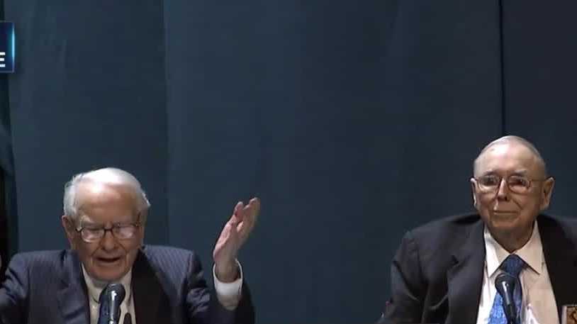 Warren Buffett, Charlie Munger address shareholders at Berkshire Hathaway annual meeting