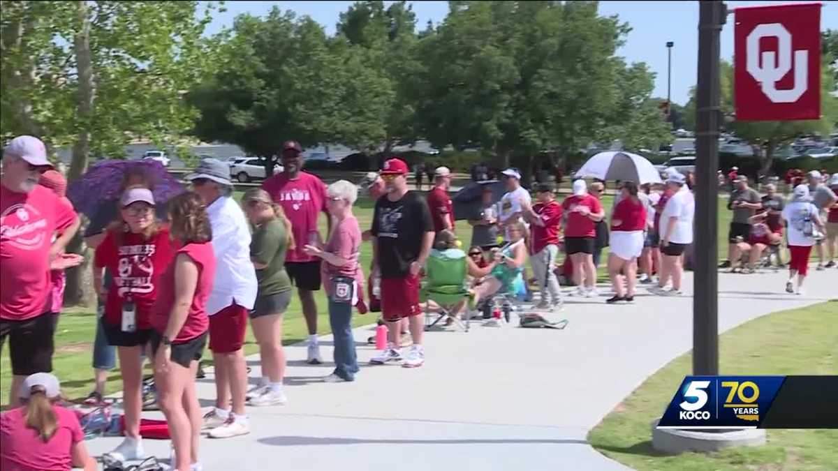 OU fans celebrate winning softball team at Love's Field Saturday