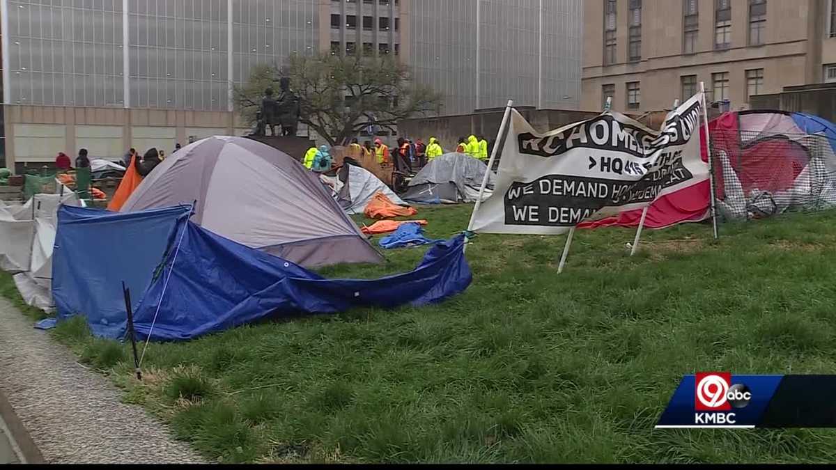 Kansas City OKs funding for homeless to stay in hotels for up to 90 days