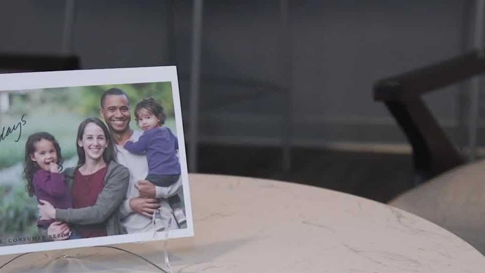 Consumer Reports: Best holiday card services