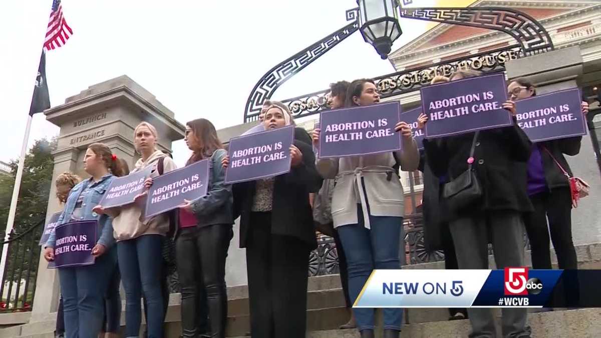 Mass. mayors rally to support Roe Act