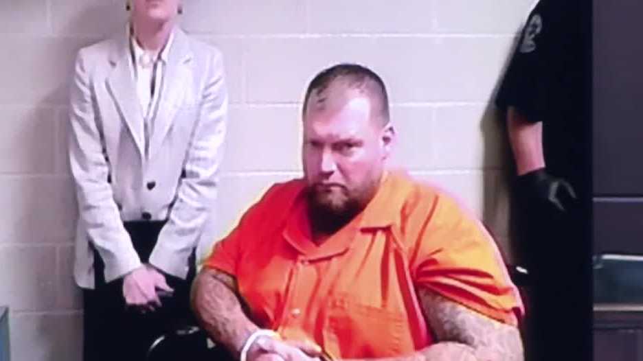 Grand jury to hear case of man charged with killing KY deputy