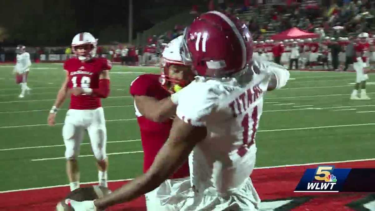 Trinity (MO) Titans 33, La Salle Lancers 0