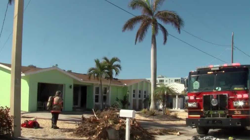 Fire damages home on Fort Myers Beach