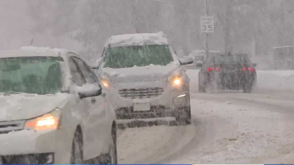 Snow leaves sloppy mess across Iowa