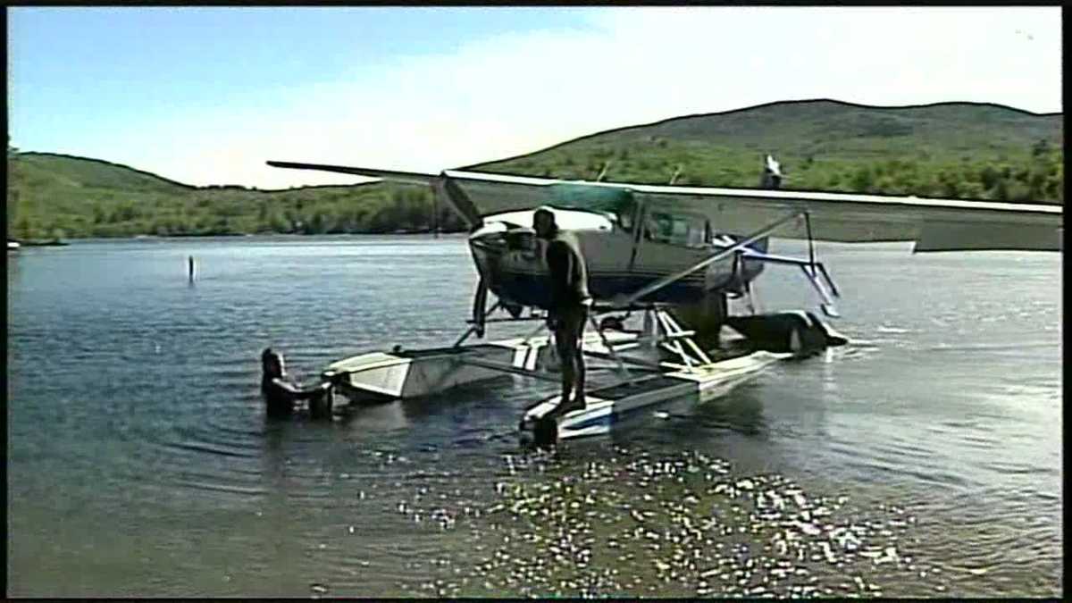 Crashed plane pulled from water