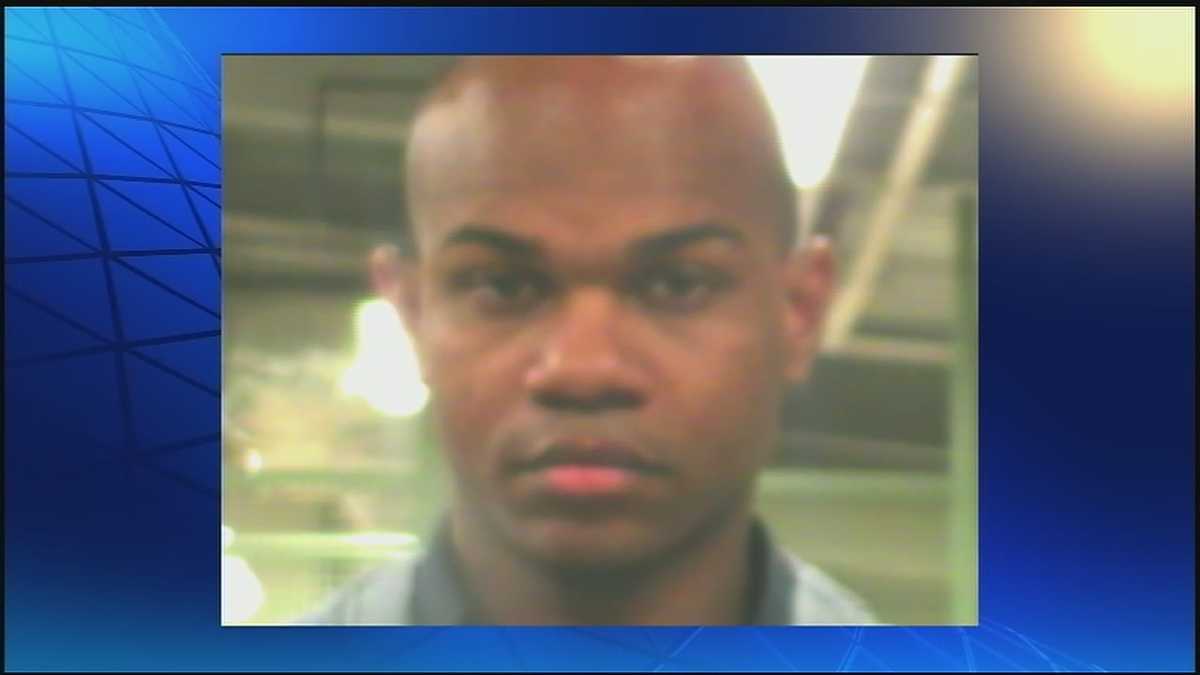 Teacher accused of sending inappropriate photos to students