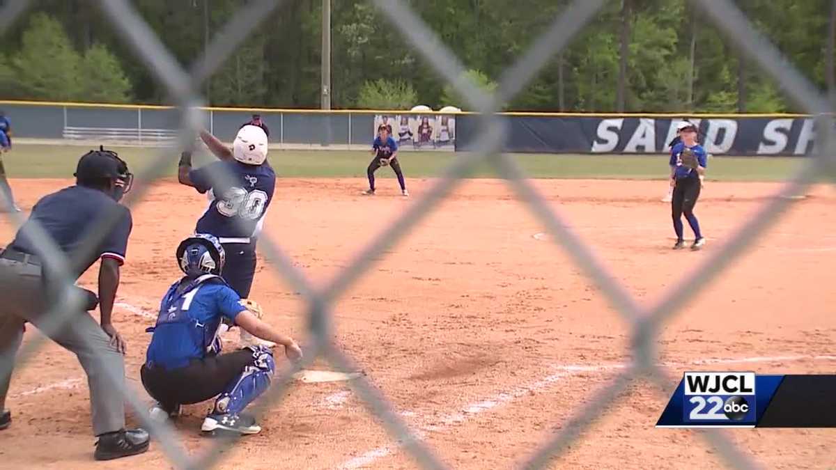 USCB Sand Shark Softball and Baseball roll to Friday wins