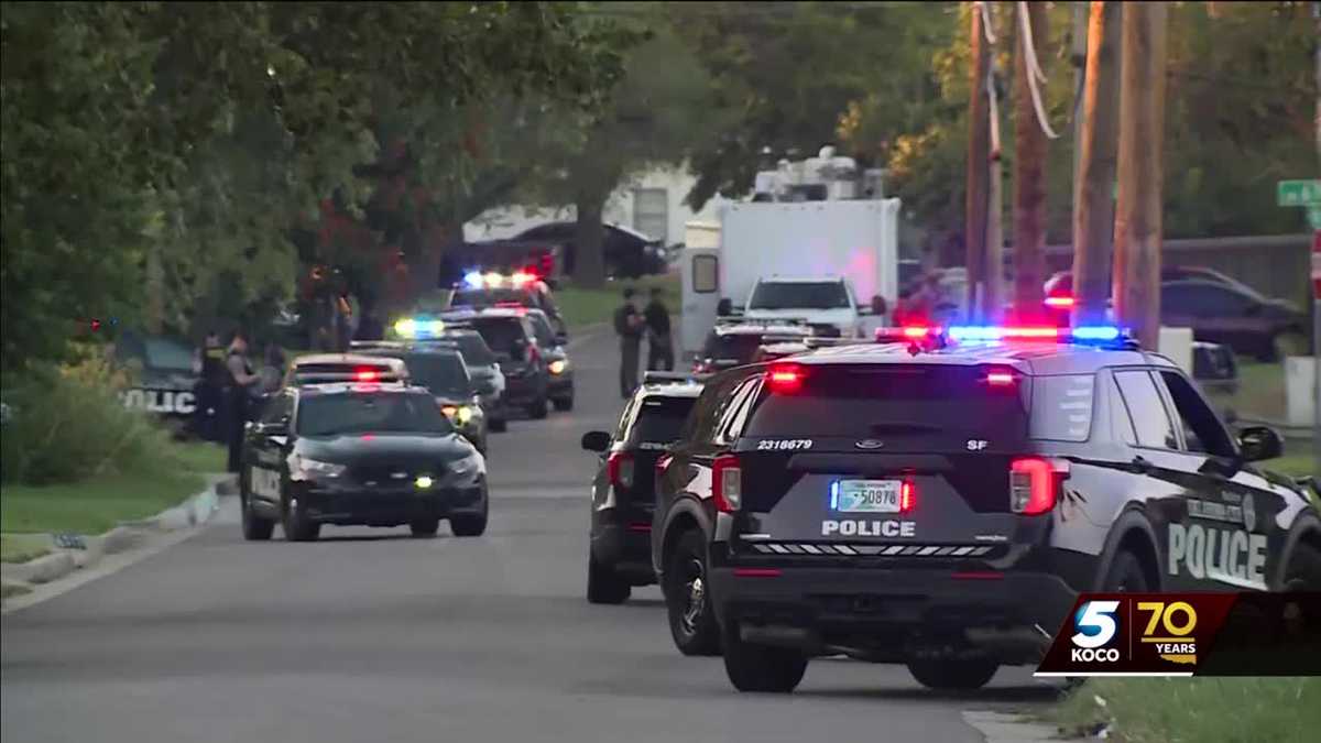 Shots fired at Oklahoma City police officers in SW OKC