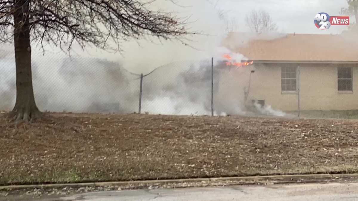 Arkansas woman killed when her apartment catches fire