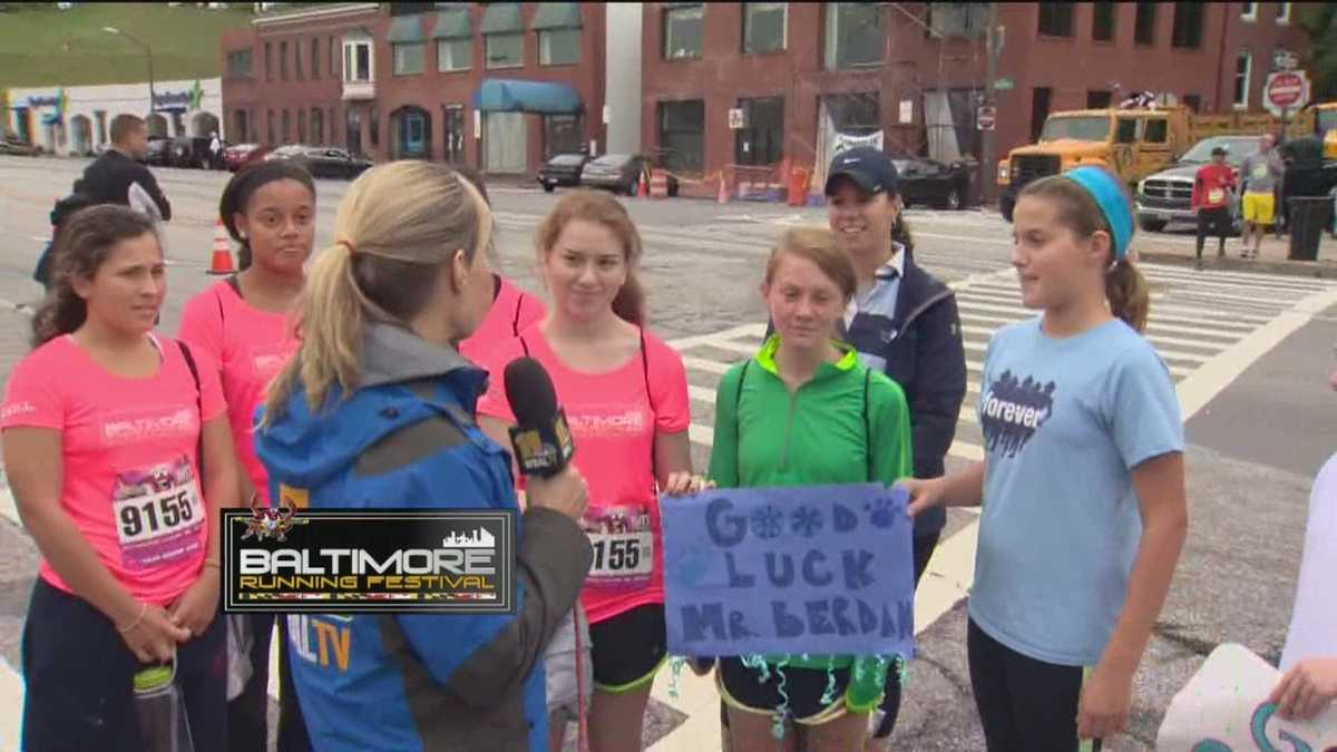 Dave Berdan's students cheer him on