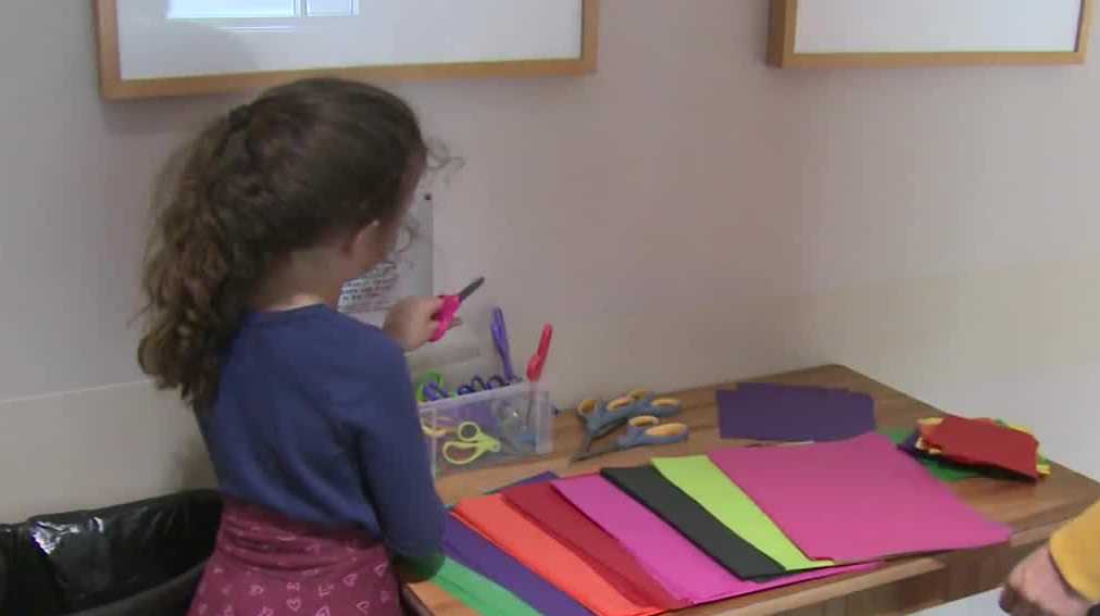 Bay View Library holds Papel Picado workshop