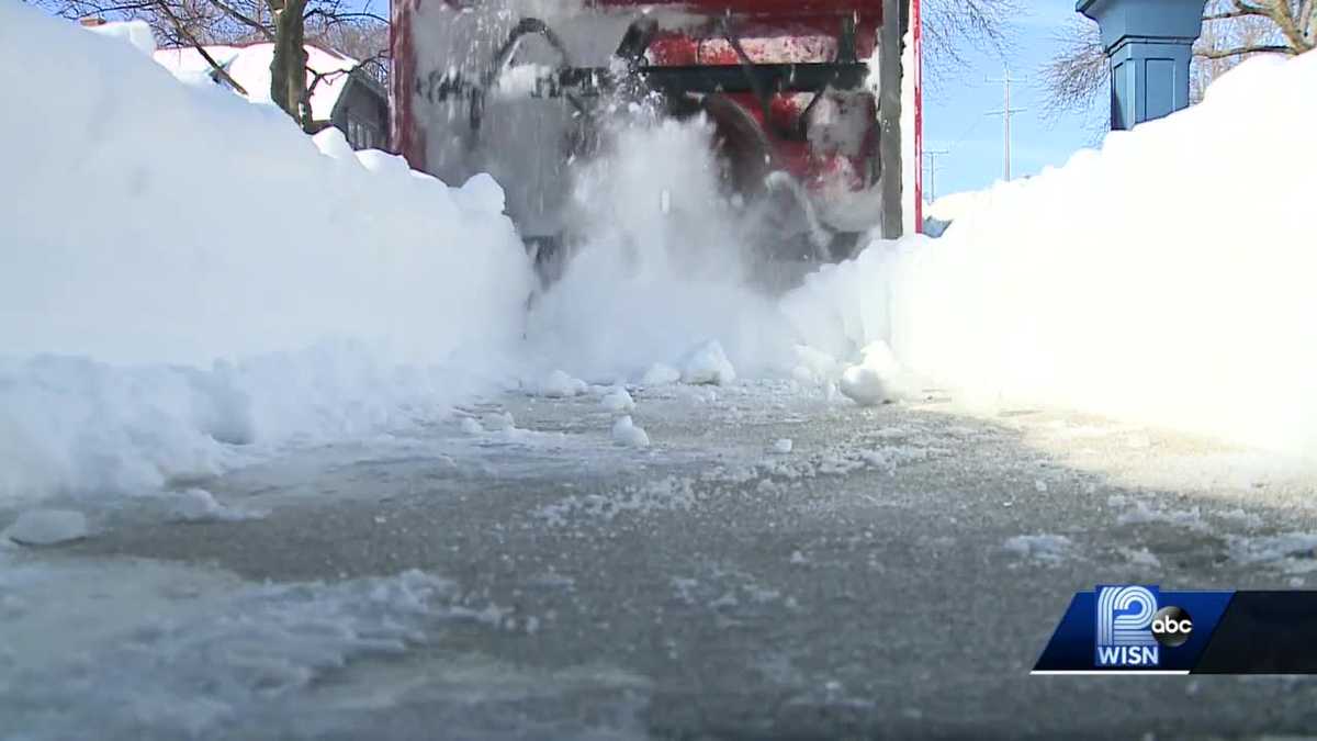 Crews rush to clear 42,000 street corners before next snowfall
