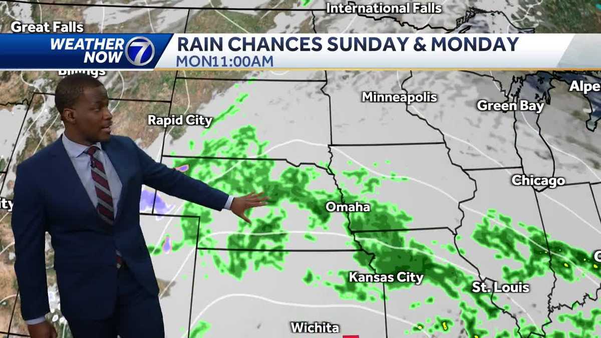 Friday, November 17: Beautiful Saturday, Showers Sunday