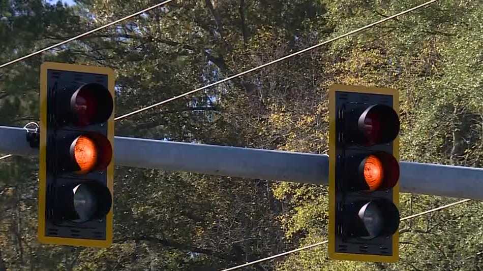 Springville's longtime residents adjusting to the town's new traffic light