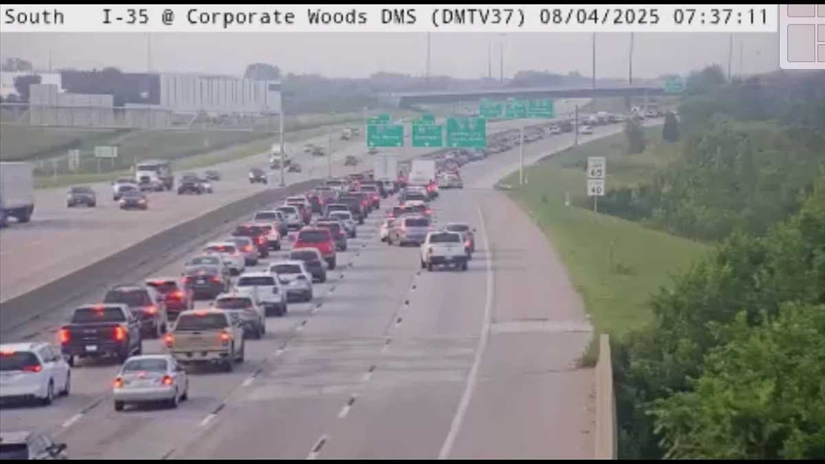 Iowa traffic: Crash on I-35 causes major delays
