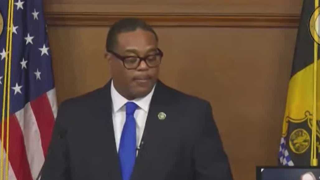 Mayor Ed Gainey gets standing ovation before final state of the city
